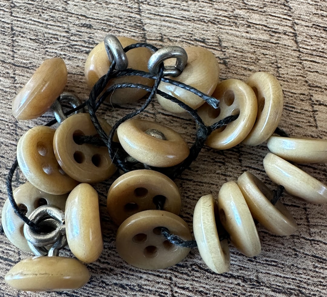 Antique Celluloid Buttons - Set of 18 Small Caramel Buttons - 12 4 ...