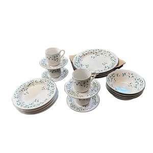 Holly Lace 20 Pc Dining Christmas Set, Ming Pao, Vintage - Etsy