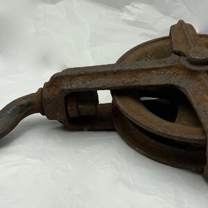 Brooklyn Navy Yard, Snatch Locke Double Pulley and Hook, Antique, Heavy ...