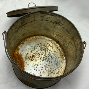 Antique Tin Lunch Pail / Berry Bucket With Lid - Etsy