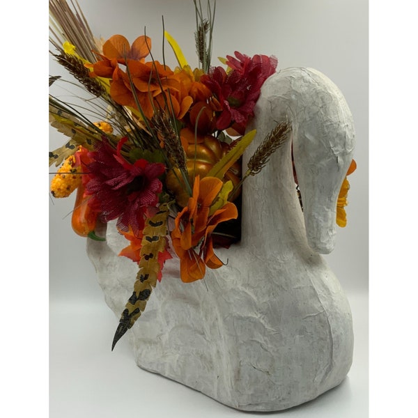 Swan Centerpiece - Etsy