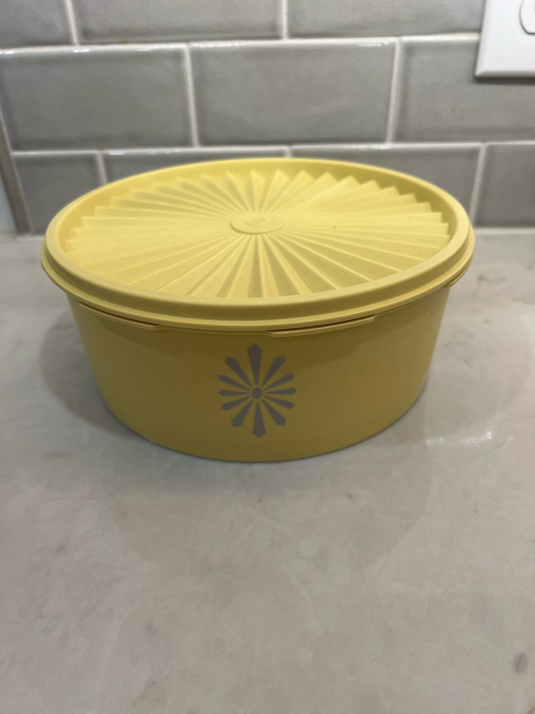Authentic Vintage Tupperware Container W Lid #1204 Yellow - Etsy