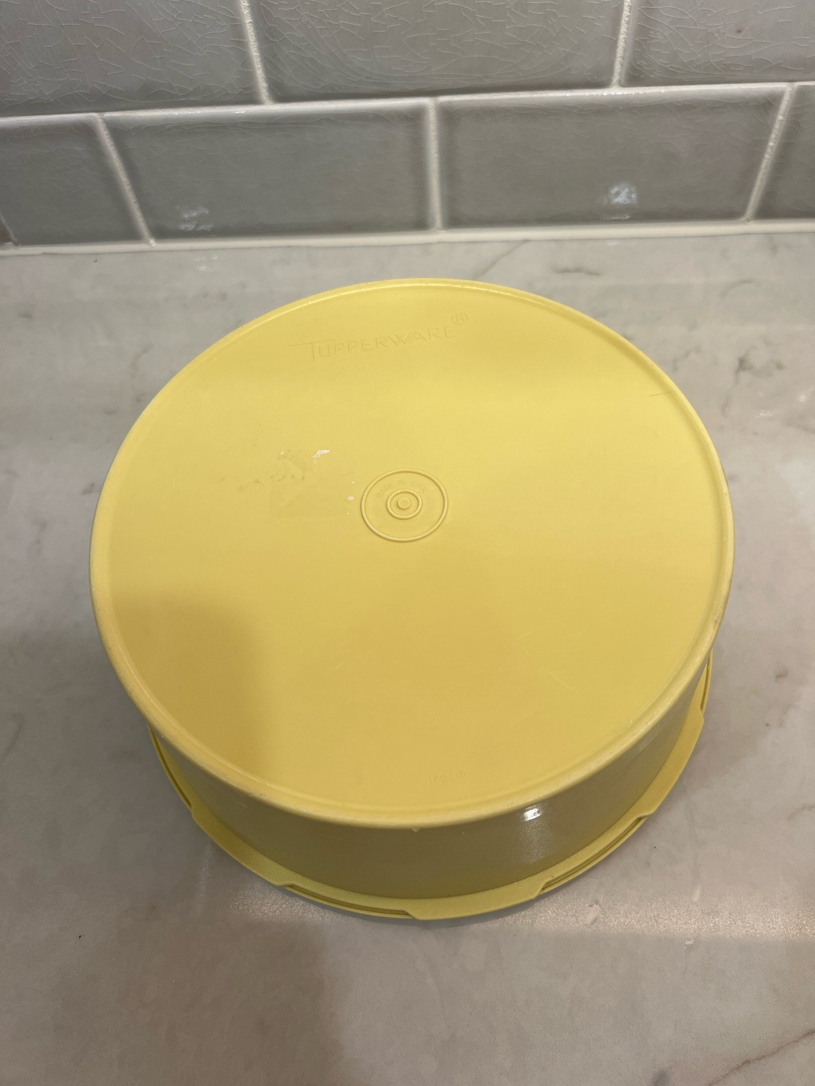 Authentic Vintage Tupperware Container W Lid #1204 Yellow - Etsy