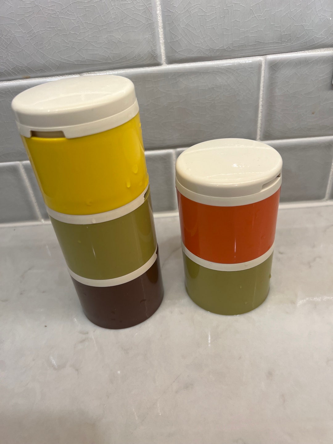 Vintage Authentic Tupperware Spice Shakers Set of 5 #1308 - Etsy