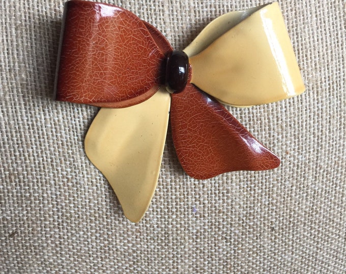 Vintage Enameled Bow Pin MOD Era - Etsy