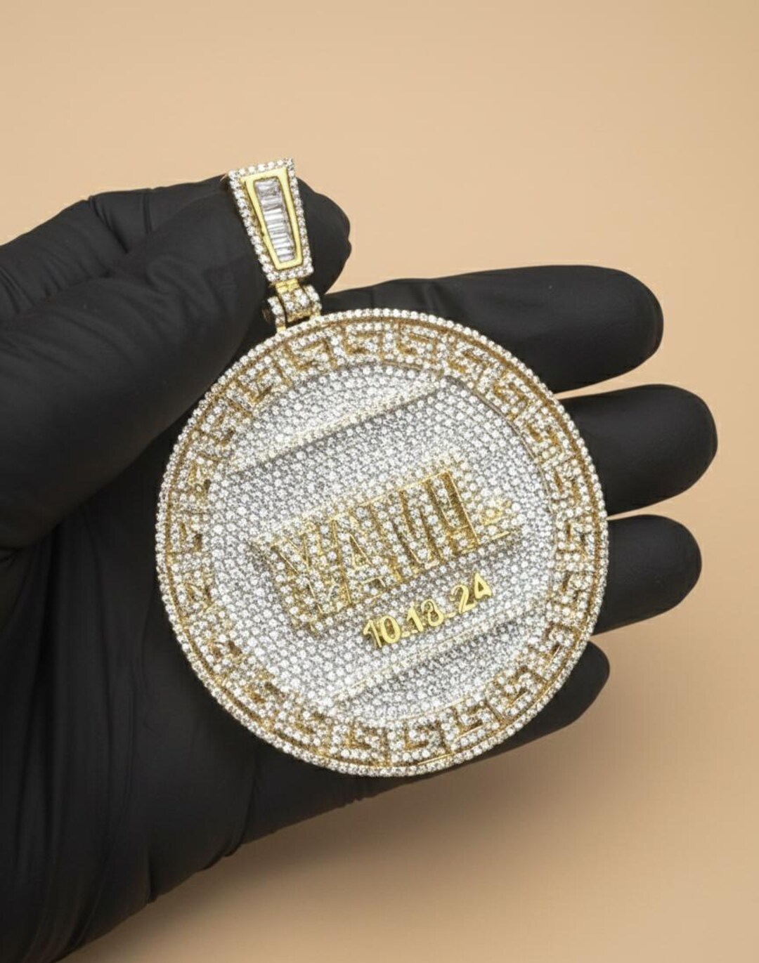 Moissanite Iced Out Custom Name & Date Medallion Pendant Hip Hop Round ...