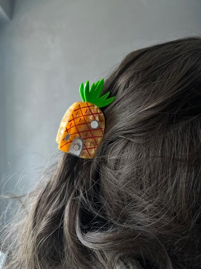 Spongebob Inspired Pineapple House Hair Clip – Quirky Cartoon-inspired ...