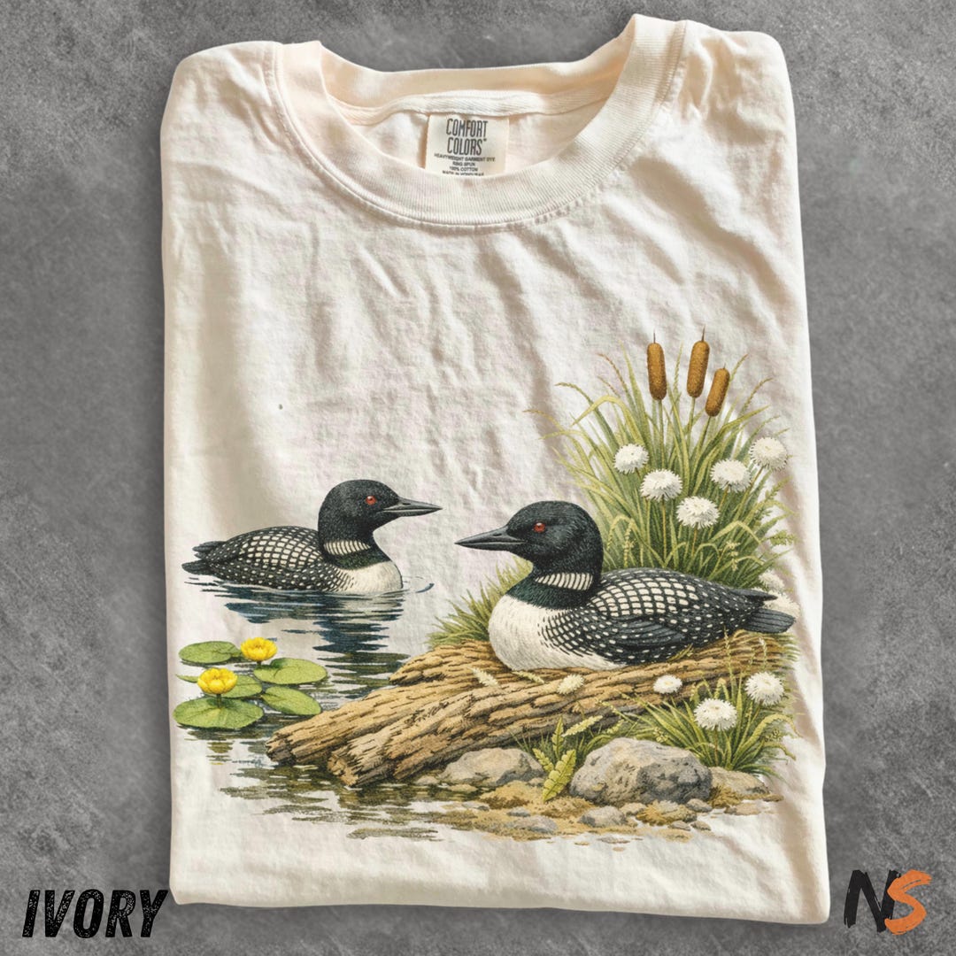 Common Loon Lake T-shirt, Retro 90s Wildlife Art Graphic Tee, Vintage ...