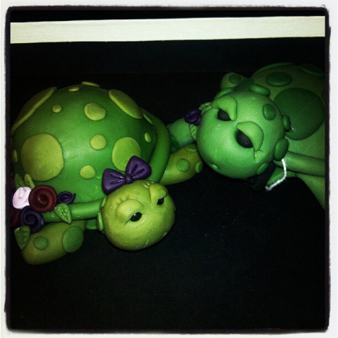 Turtle Wedding Cake Topper Turtles in Love Bride and Groom Turtles ...