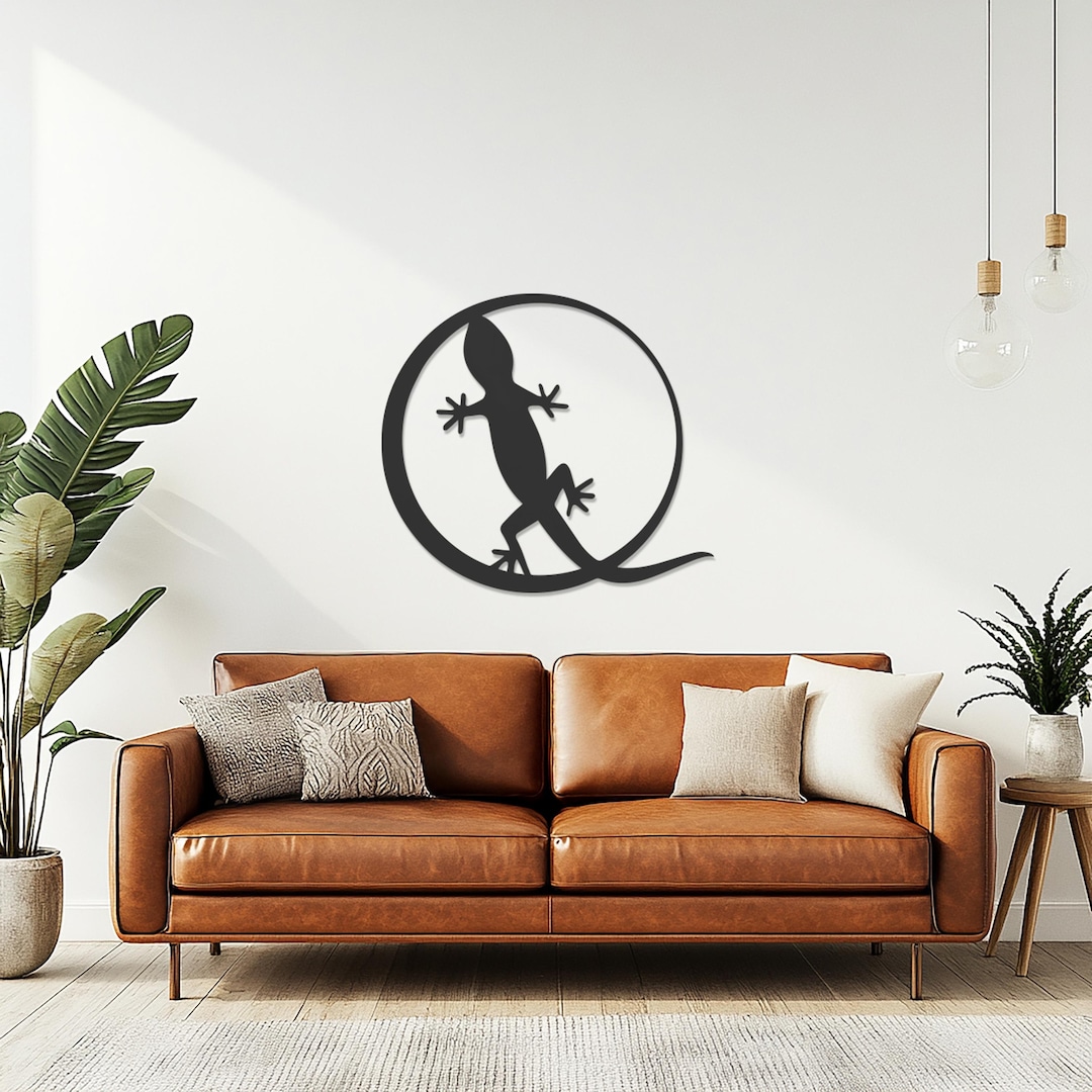 Gecko Metal Wall Art: Modern Lizard Silhouette in Circle Frame - Etsy