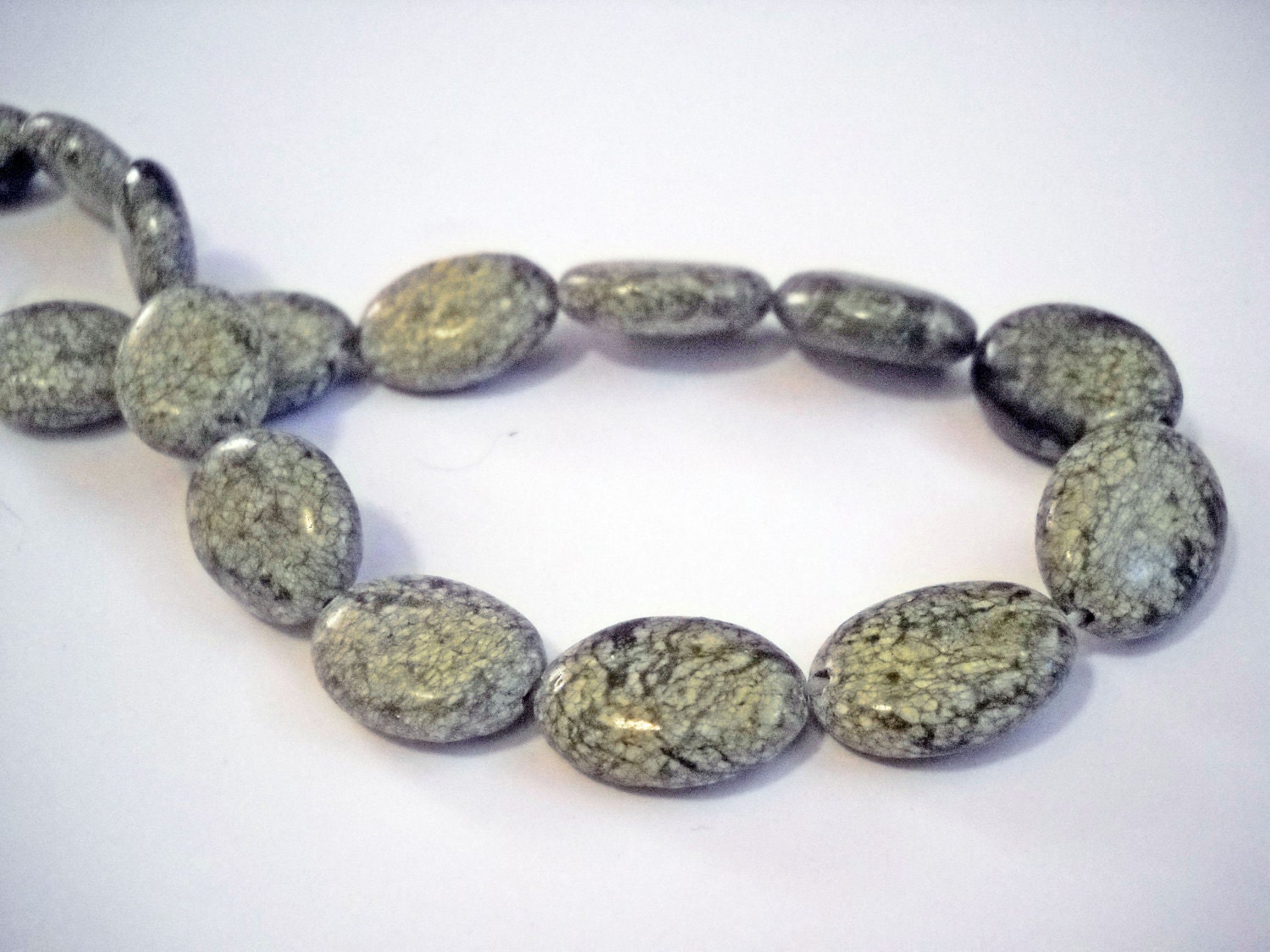 Gemstone Beads Green Lace Agate Beads Oval Beads Moss Green Beads Oval ...