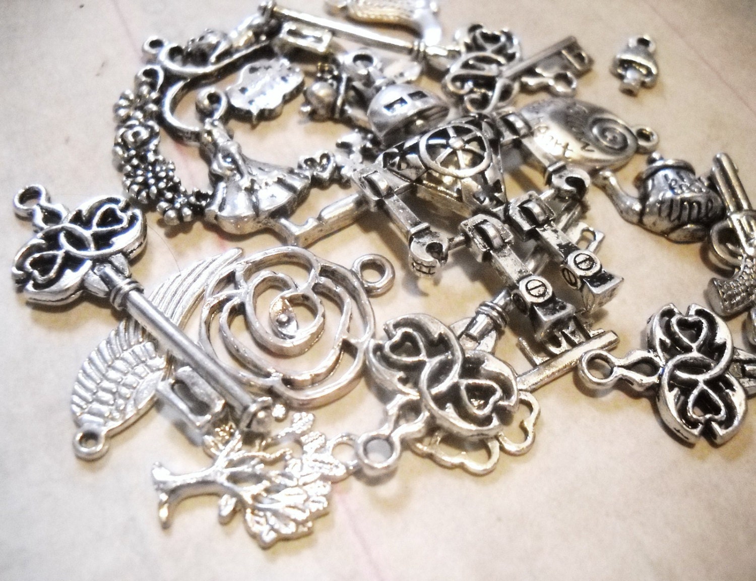Bulk Charms Pendants Antiqued Silver Assorted Charms Pendants Grab Bag ...