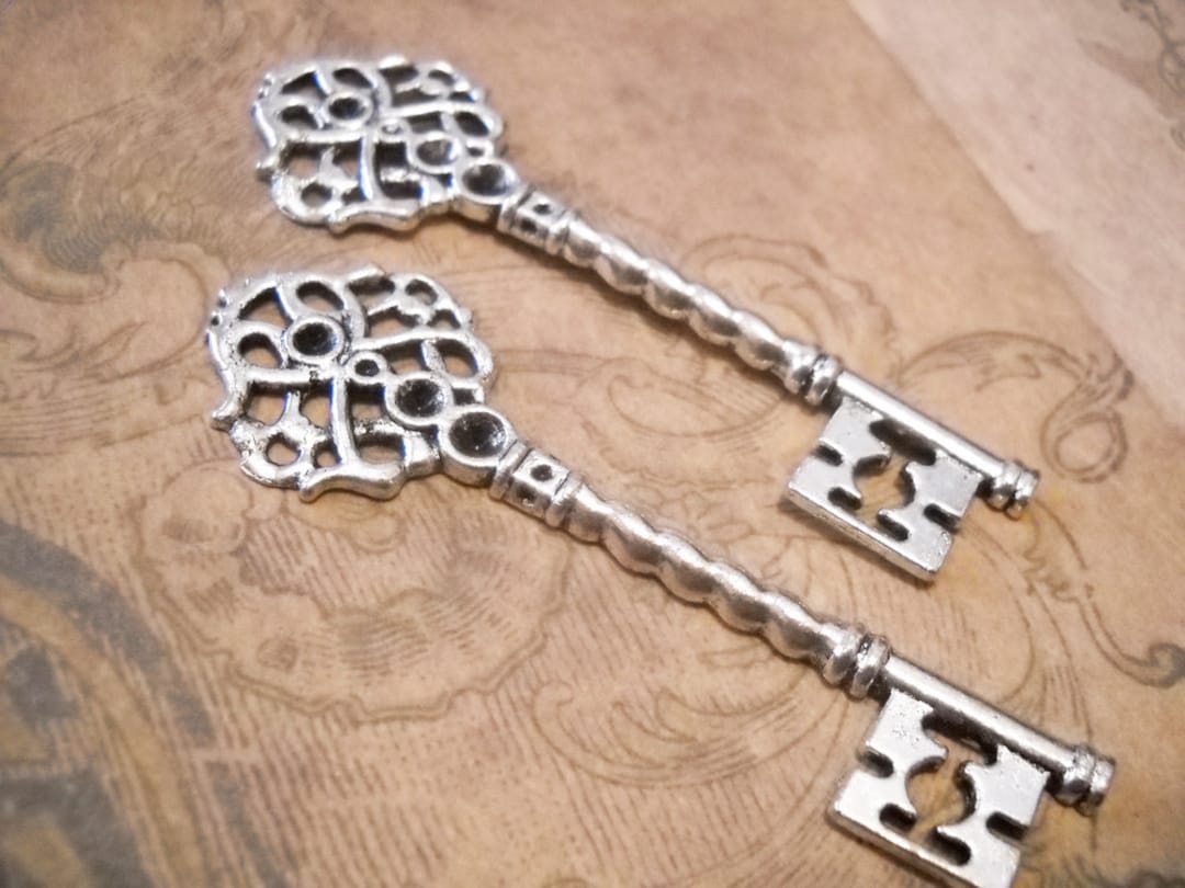 Large Key Charm Silver Skeleton Key Pendant Antiqued Silver Key Big Key ...