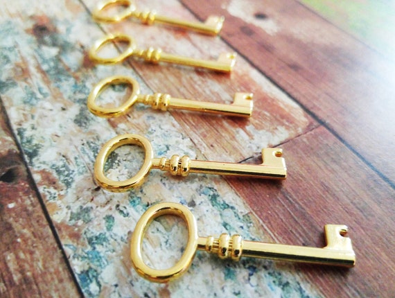 Skeleton Key Pendants Shiny Gold Keys Steampunk Keys Key - Etsy