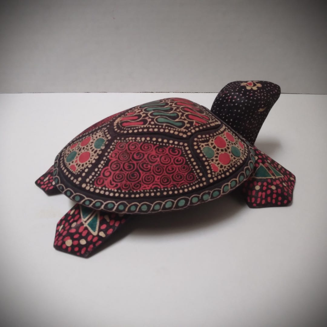 Hand-carved and Painted Wooden Turtle Box, Peruvian Art - Etsy