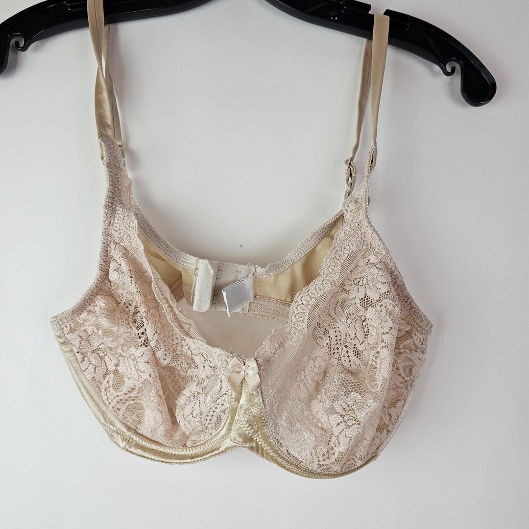 Valentino Intimo VTG Beige Lace Cup Bra W/lining 34C Unpadded Classic ...