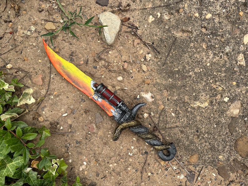 Lies of P Inspired Salamander Dagger | Life-size Realistic 3d-printed ...