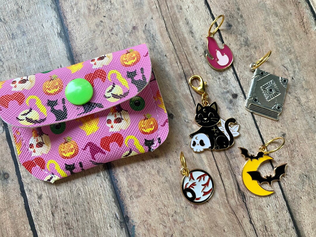 Hocus Pocus Book of Spells Halloween Stitch Marker Pouch, Set of 4 ...