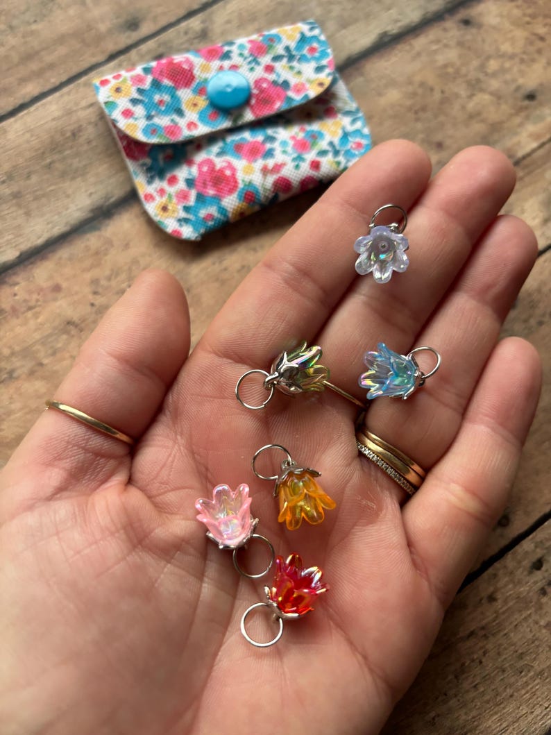 Crystal Flower Stitch Marker Pouch, Set of 6 Knitting Markers for ...