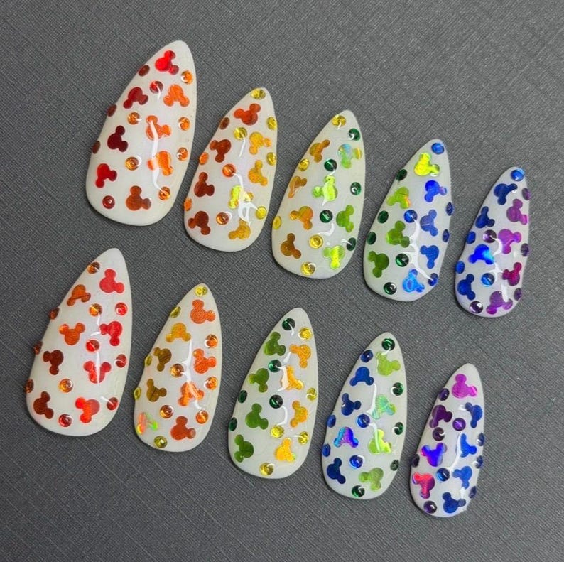Disney Press Ons | Mickey Mouse Rainbow Gradient Nails | Rainbow Nails ...
