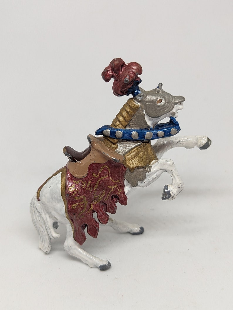 Medieval Jousting Knight on Horse | Barclay Grey Iron Spraitbach ...