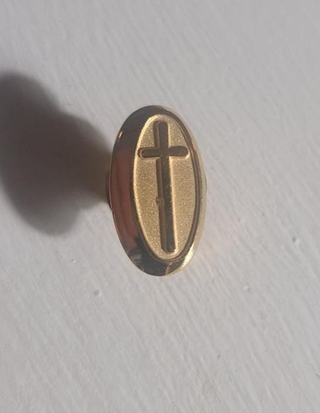 Holy Cross Vintage Oval Gold Lapel Pin Brooch - Jesus Christ Crucifix ...