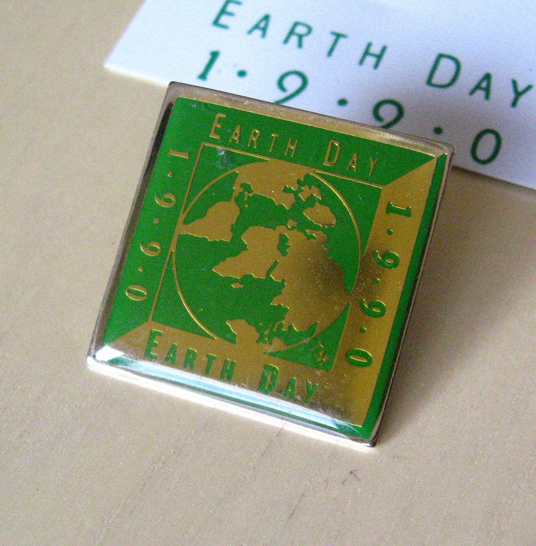 Earth Day 1990 Vintage Lapel Pin & Display Card - Etsy