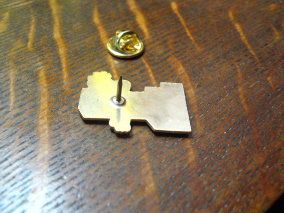 Number One #1 Friend Vintage Lapel Pin - Gem