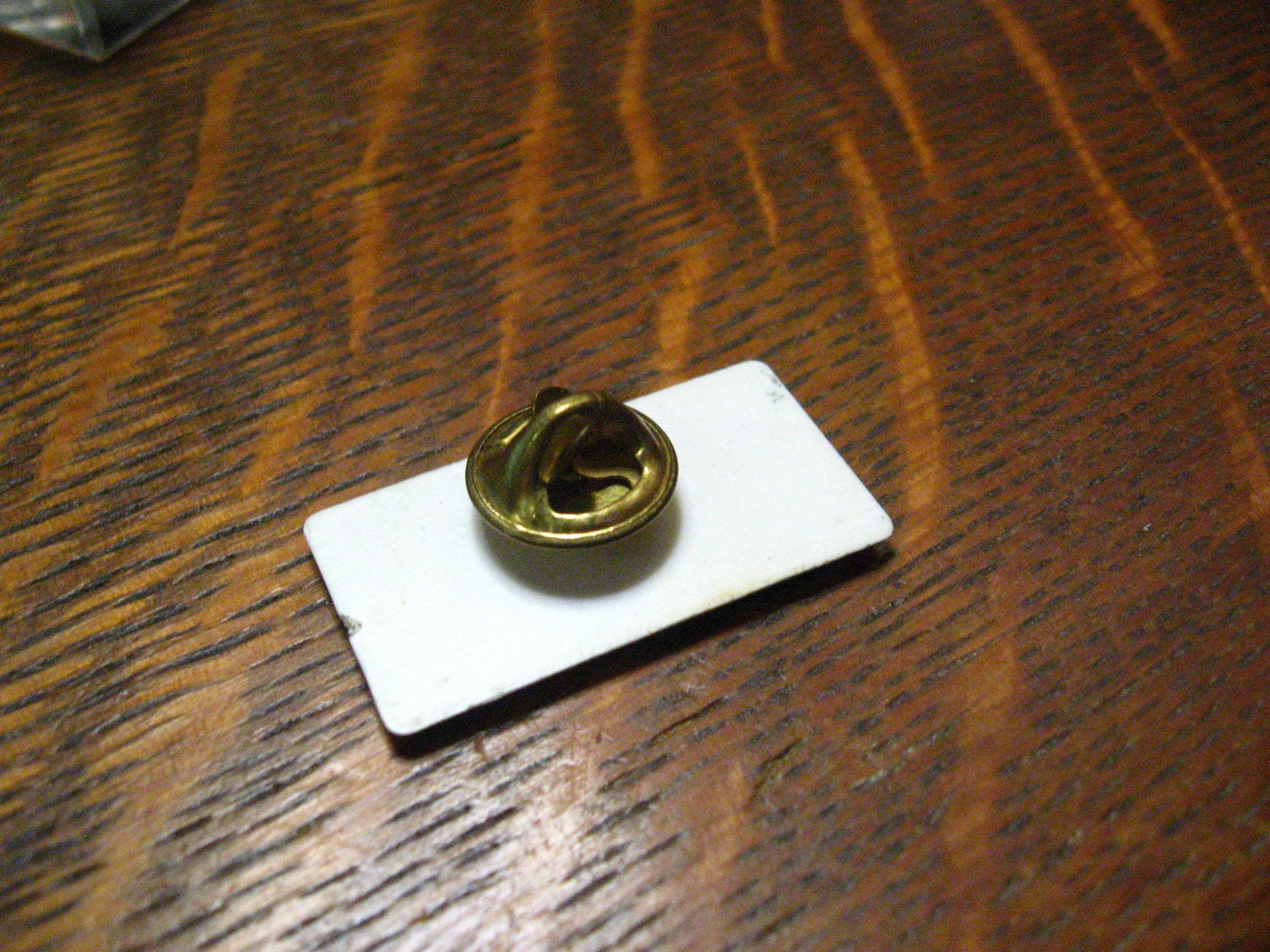 Adventist Review Vintage Lapel Pin - Etsy