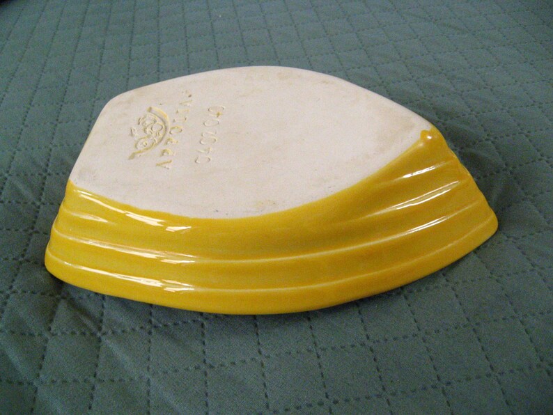 Appolia Yellow Gold Vintage Boat Shape Dish - Etsy