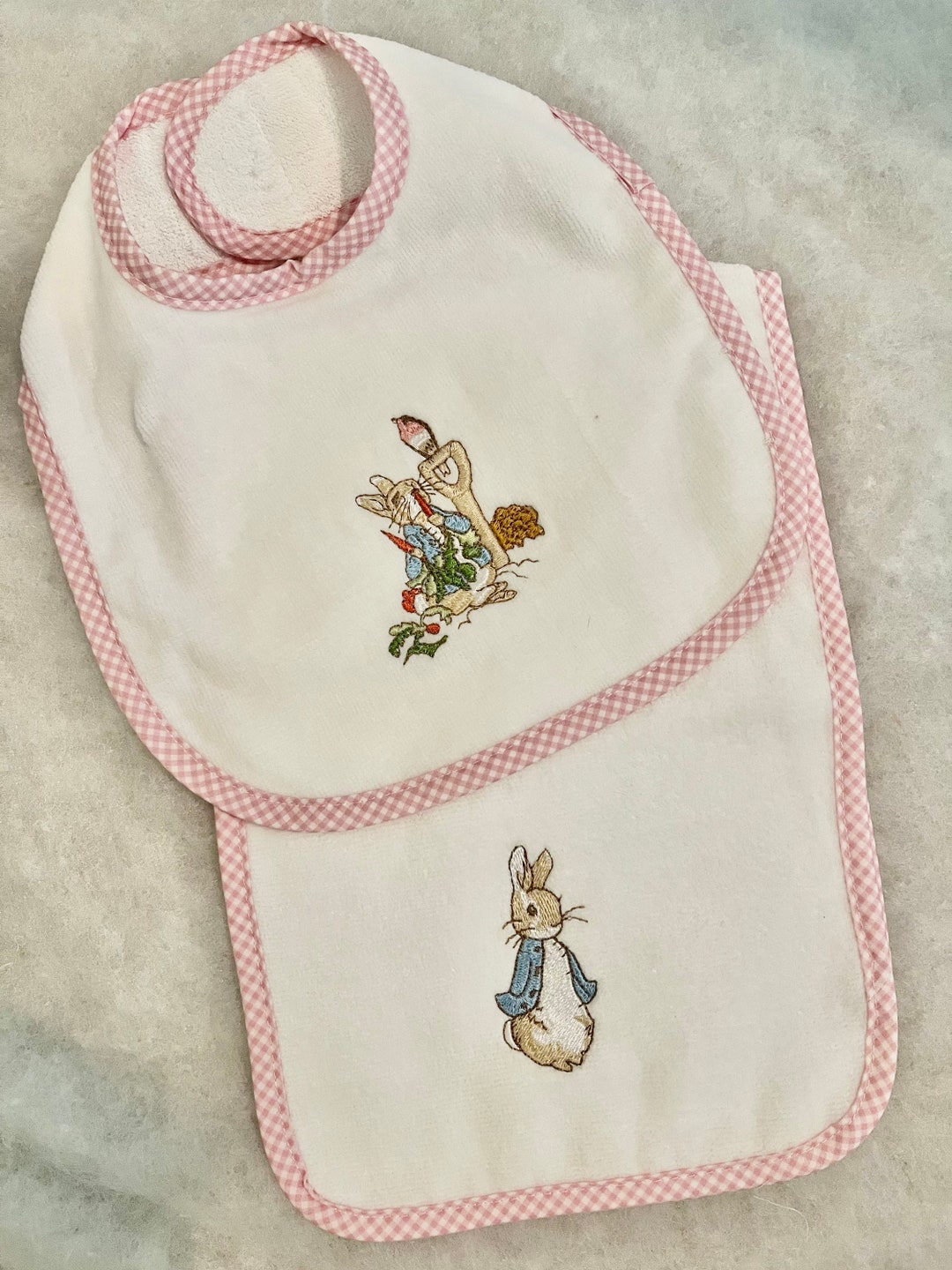Peter Rabbit Bib and Burp Cloth Set in Pink - Etsy