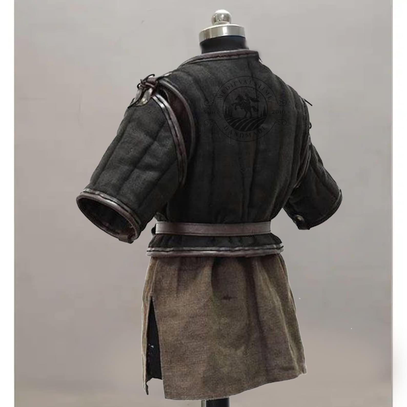 Medieval Gambeson Padded Pure Cotton With Leather Trim: LARP & SCA ...