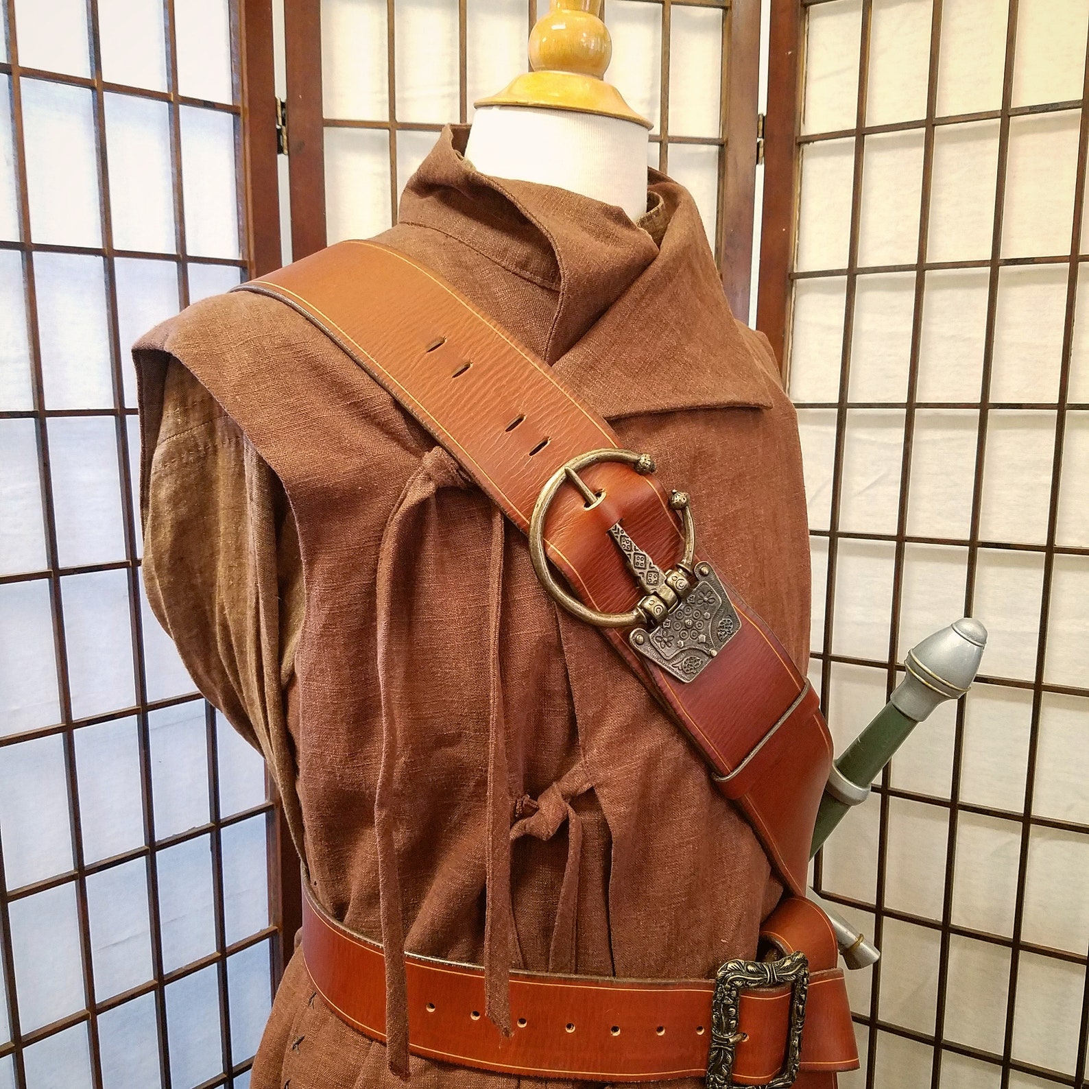 Adventurer Baldric over-the-shoulder Sword-belt LARP - Etsy Sweden