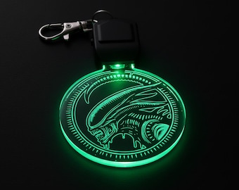 Alien Xenomorph LED Keychain – Sci Fi Acrylic LED Charm With Changing ...