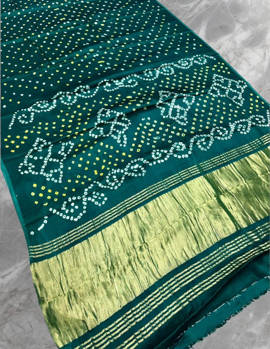Ek Dani Bandhani Saree: Modal Gaji Silk Lagadi Patta, Handcrafted - Etsy