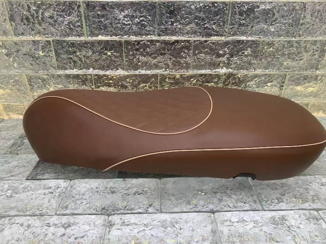 Vespa Integrated Seat – Caramel | Vespa Sprint Primavera 150/300 946 ...