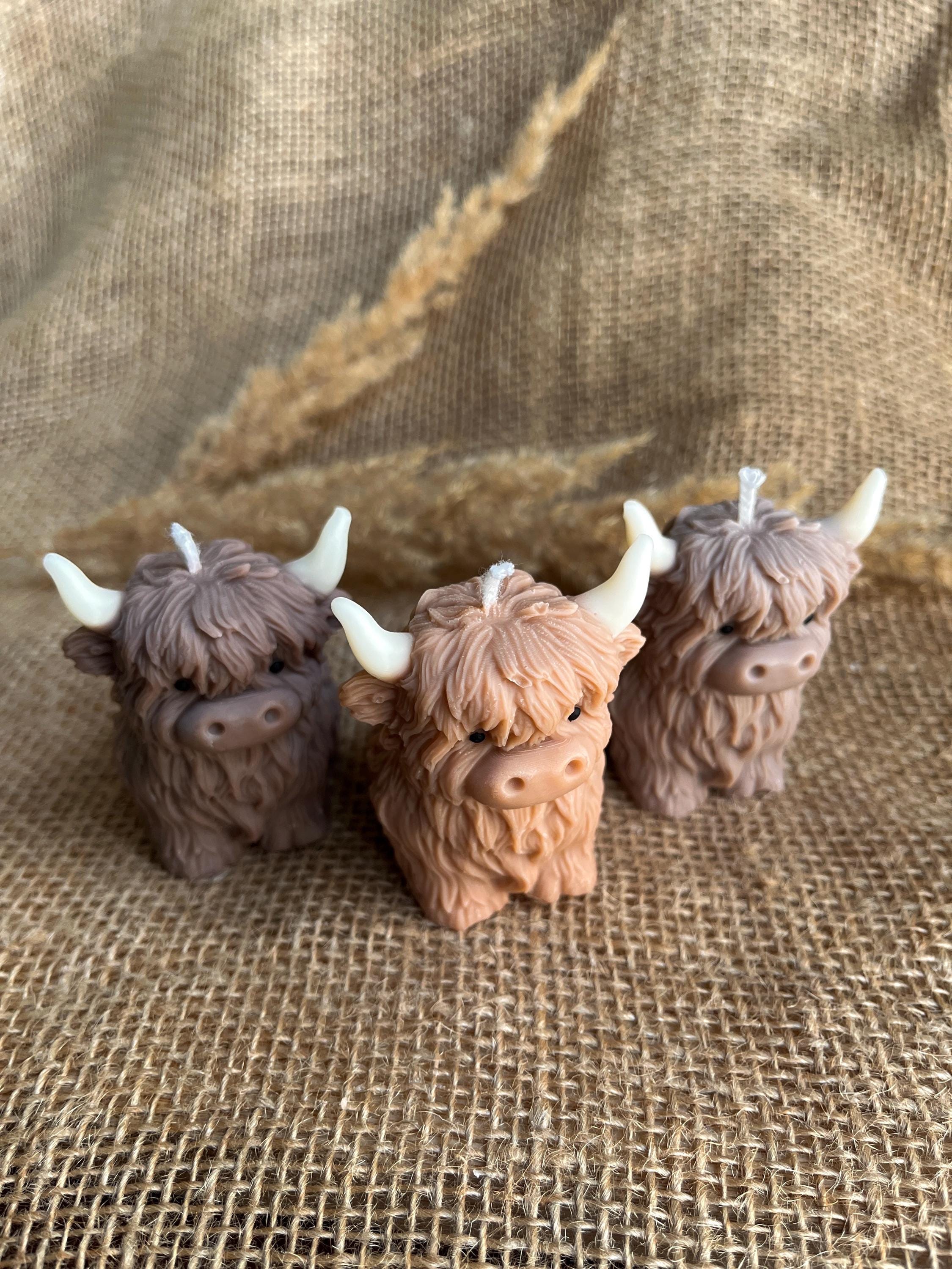 Handmade Highland Cow Candle: Natural Soy Wax, Cotton Wick - Etsy