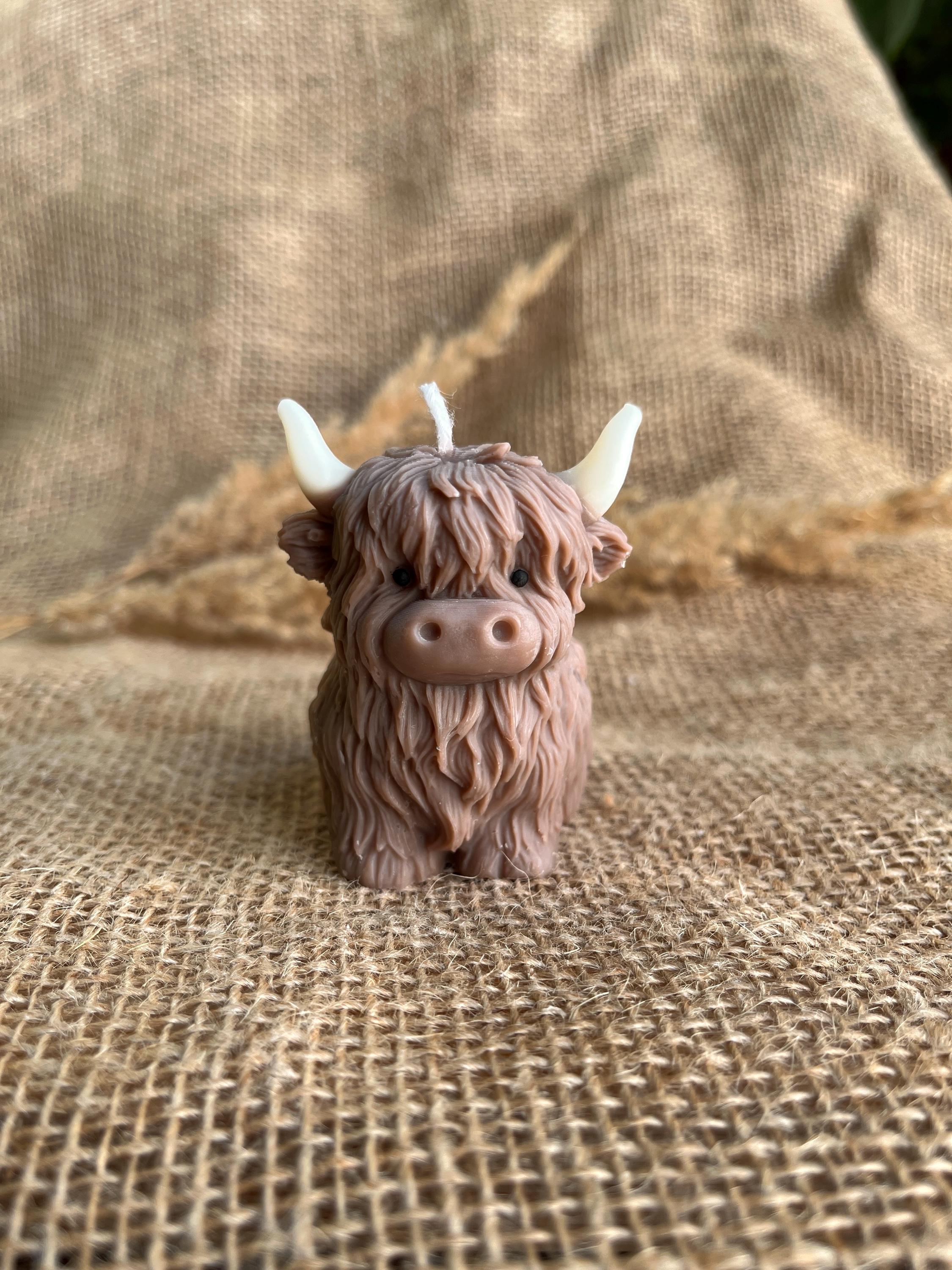 Handmade Highland Cow Candle: Natural Soy Wax, Cotton Wick - Etsy