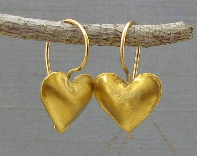 22k Solid Gold Heart Earrings - Etsy