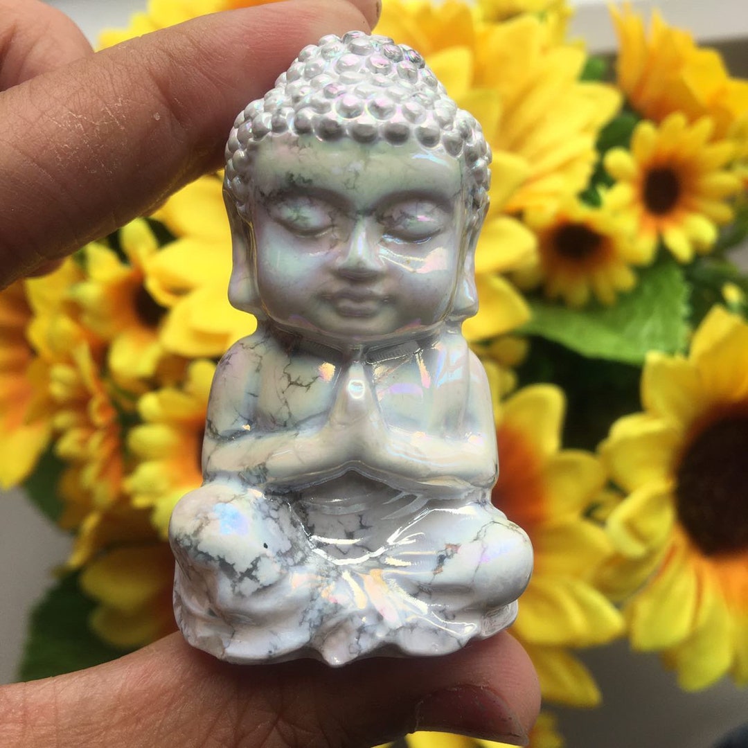 Aura Howlite Buddha Statue Carving, Natural Crystal Hand Carved Stone ...