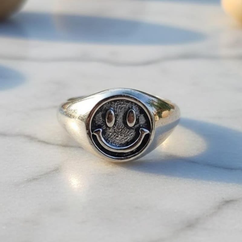 Smiley Face Ring - Etsy