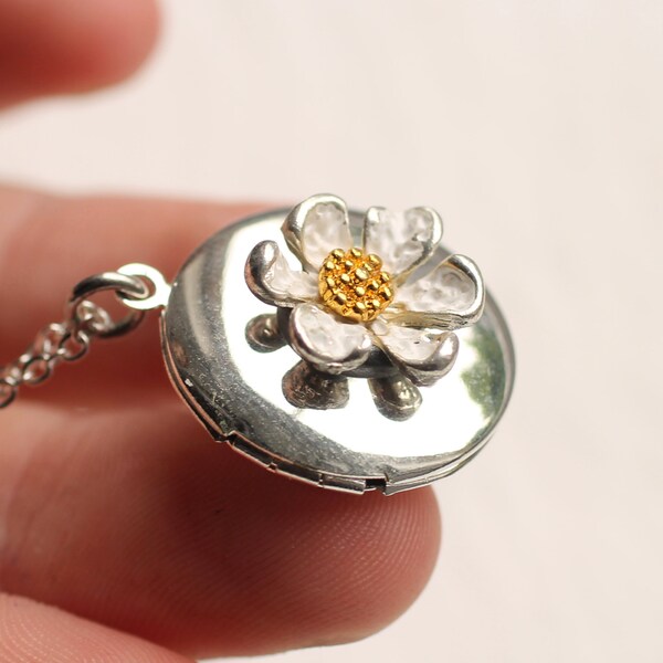 Daisy Locket - Etsy