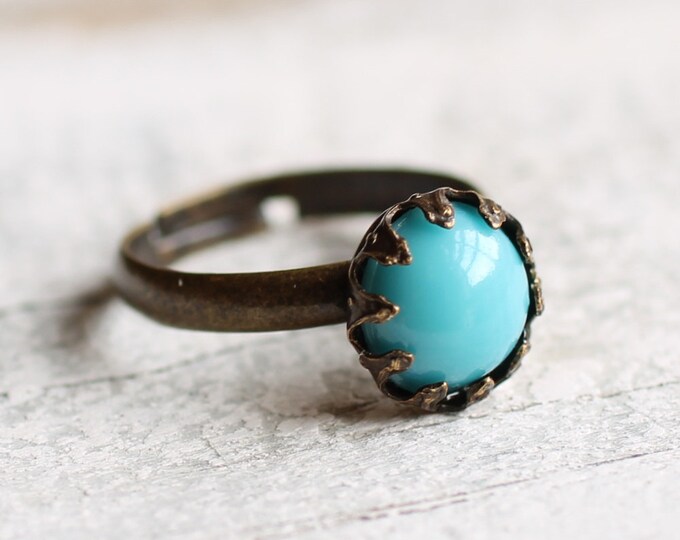 Turquoise Ring .. Vintage Bronze and Aqua Glass - Etsy
