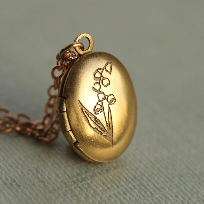 Lily Locket - Etsy