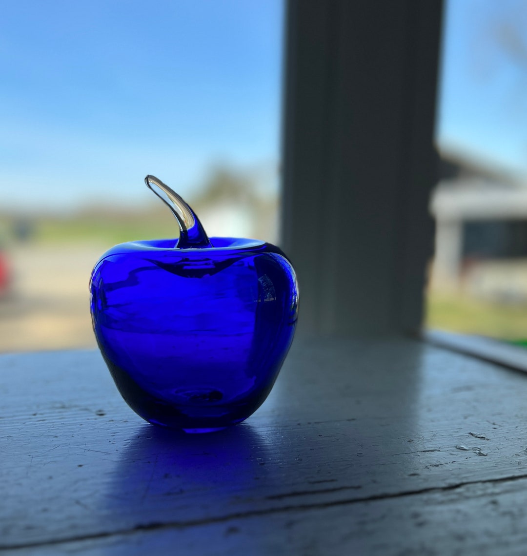 Blenko Glass Cobalt Blue Apple / Handblown Blenko Glass Apple / Blue ...