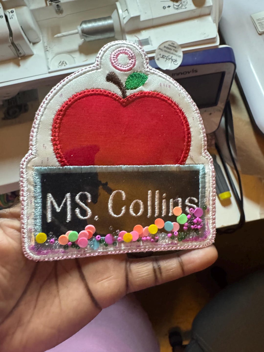 Personalized Teacher Apple Shaker Bag Tag: Embroidered Vinyl - Etsy
