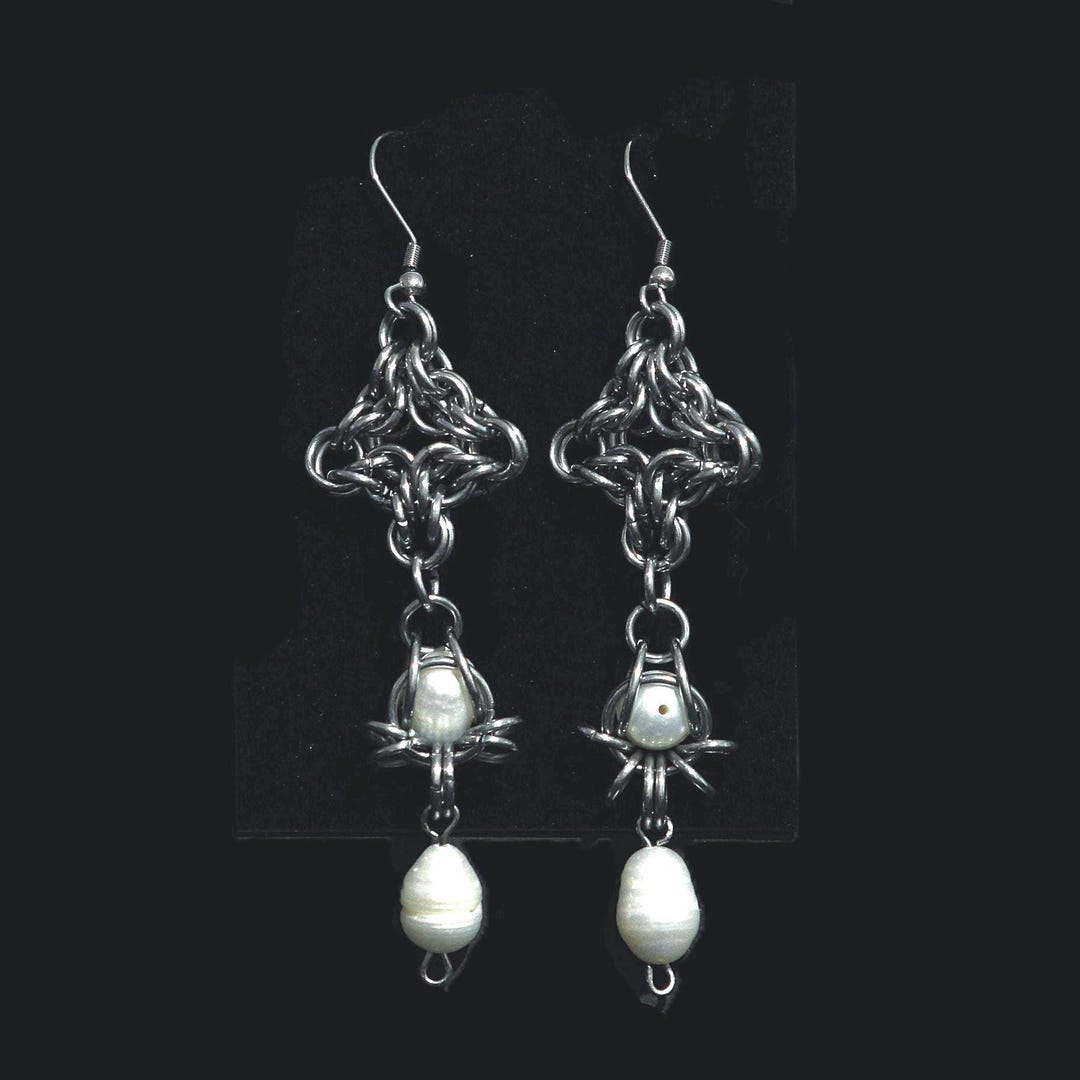Elegant and Cute Chainmail Earrings | Nana Osaki and Vivienne Westwood ...