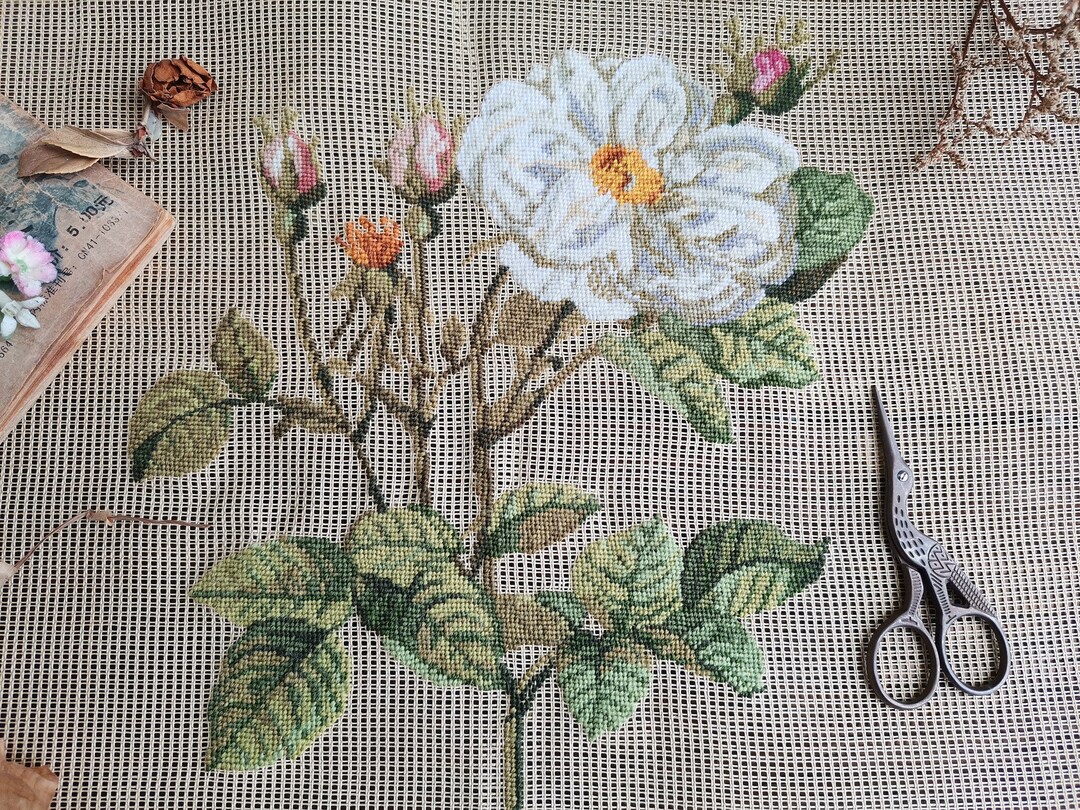 Vintage Petit Point Needlepoint Canvas: White Flowers, 27" Shabby Chic ...