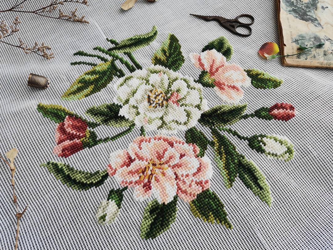 Vintage Floral Needlepoint Canvas: Shabby Pink & White Bouquet (27"x27 ...