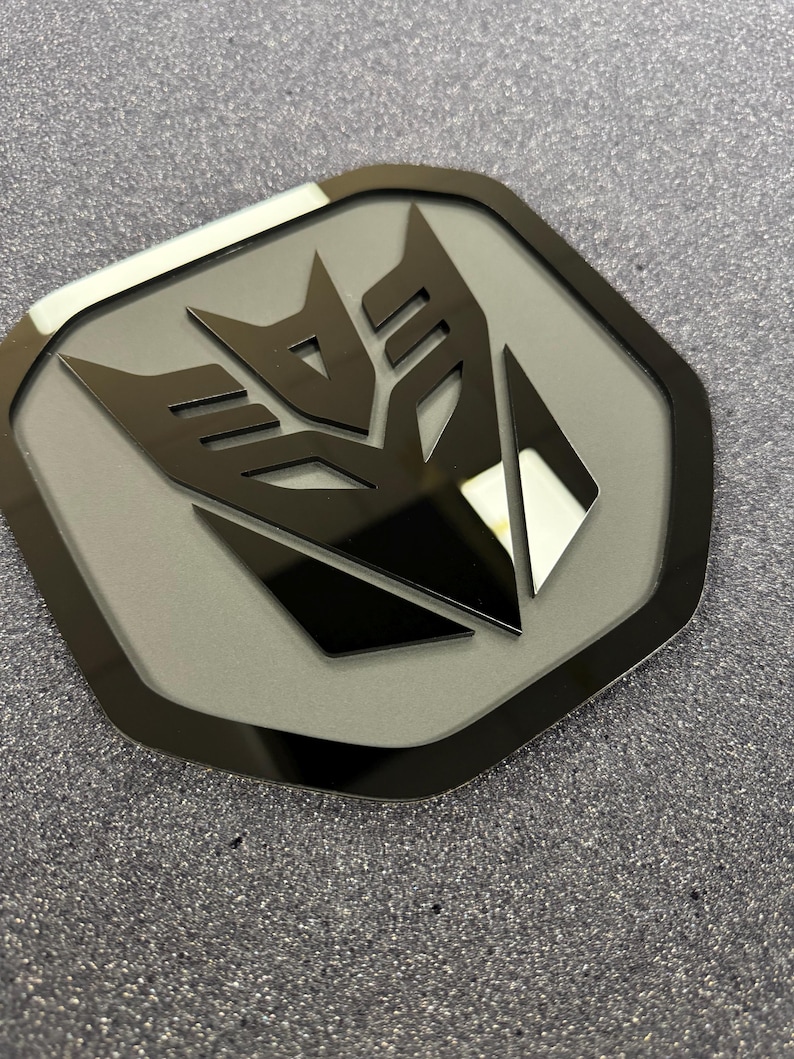 Decepticon Shield Tailgate Badge - Etsy